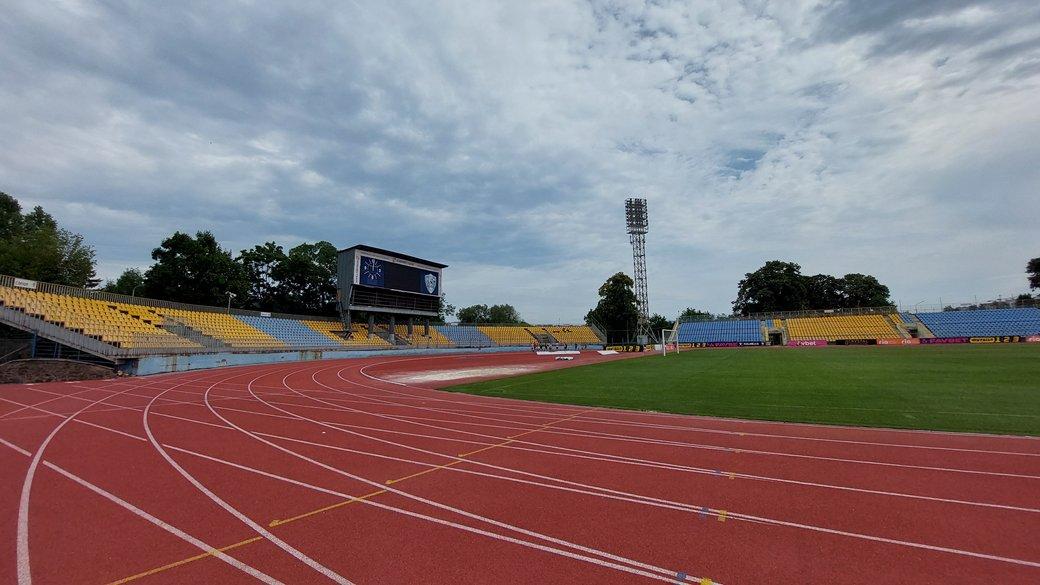 На стадіонах Закарпаття заборонили проводити матчі УПЛ – Спортивка